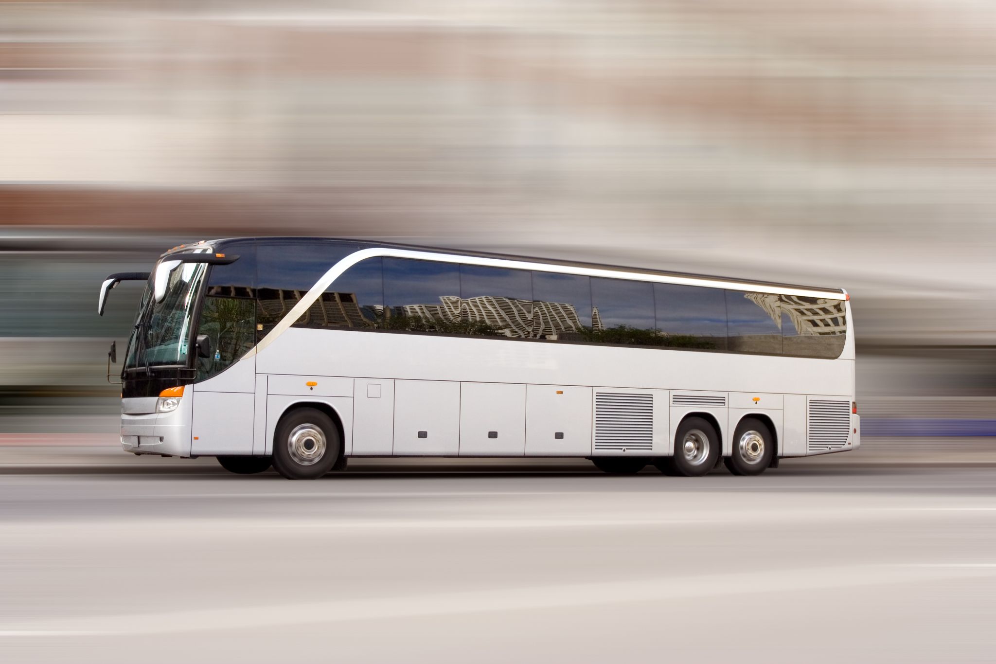 Guide to Renting a Coach Bus: Everything You Need to Know - Traveller ...